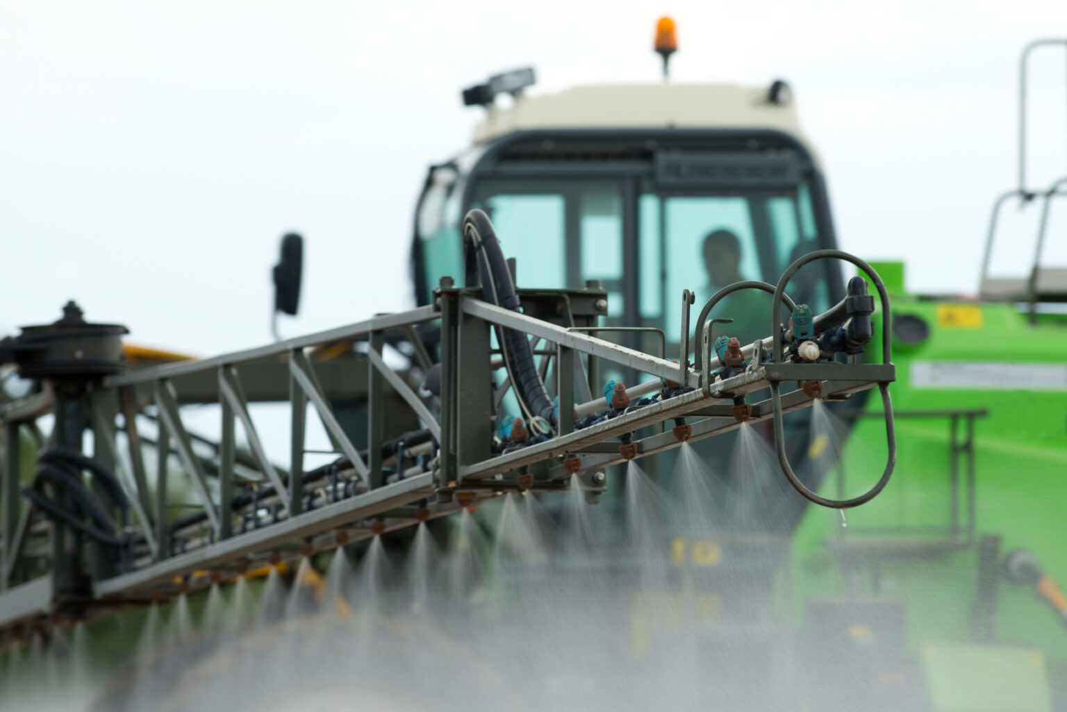 Why a Liquid Fertilizer Program is Better Than a Dry Fertilizer Program ...